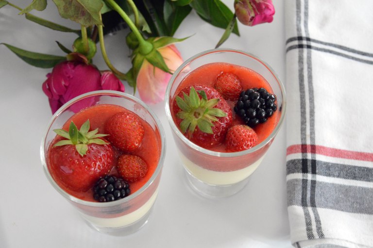 Panna Cotta aux fruits rouges – Cookerei by Salomé